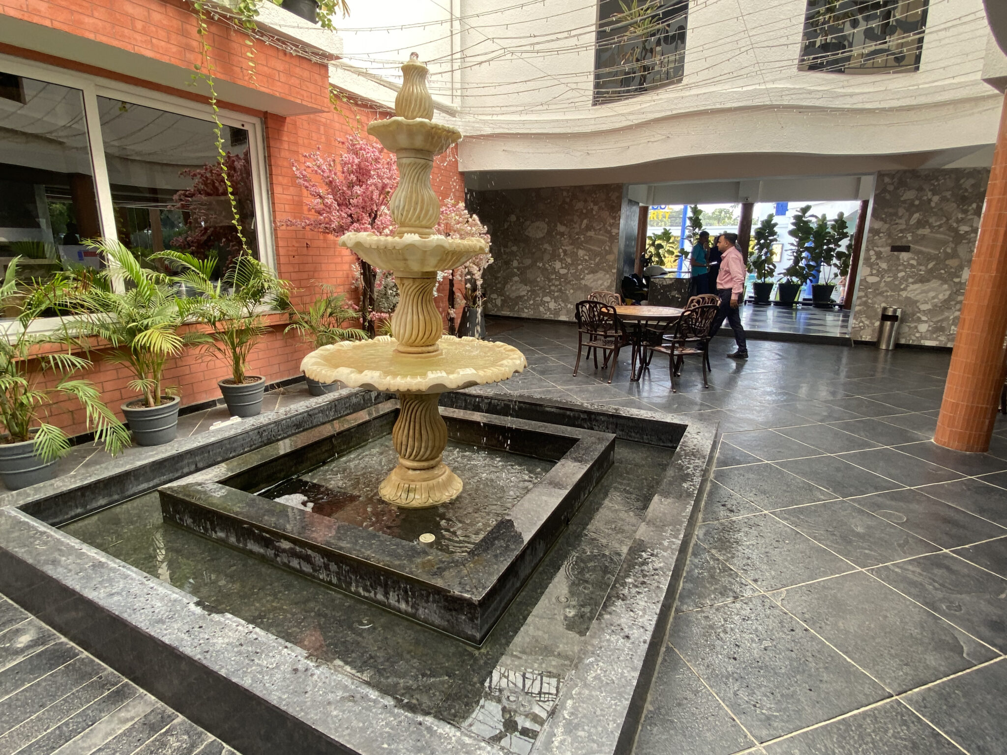 Roadies Rostel Resort Ahmedabad @1649 | Book Adventure Picnic