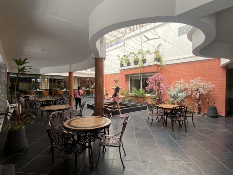 Roadies Rostel Resort Ahmedabad @1649 | Book Adventure Picnic