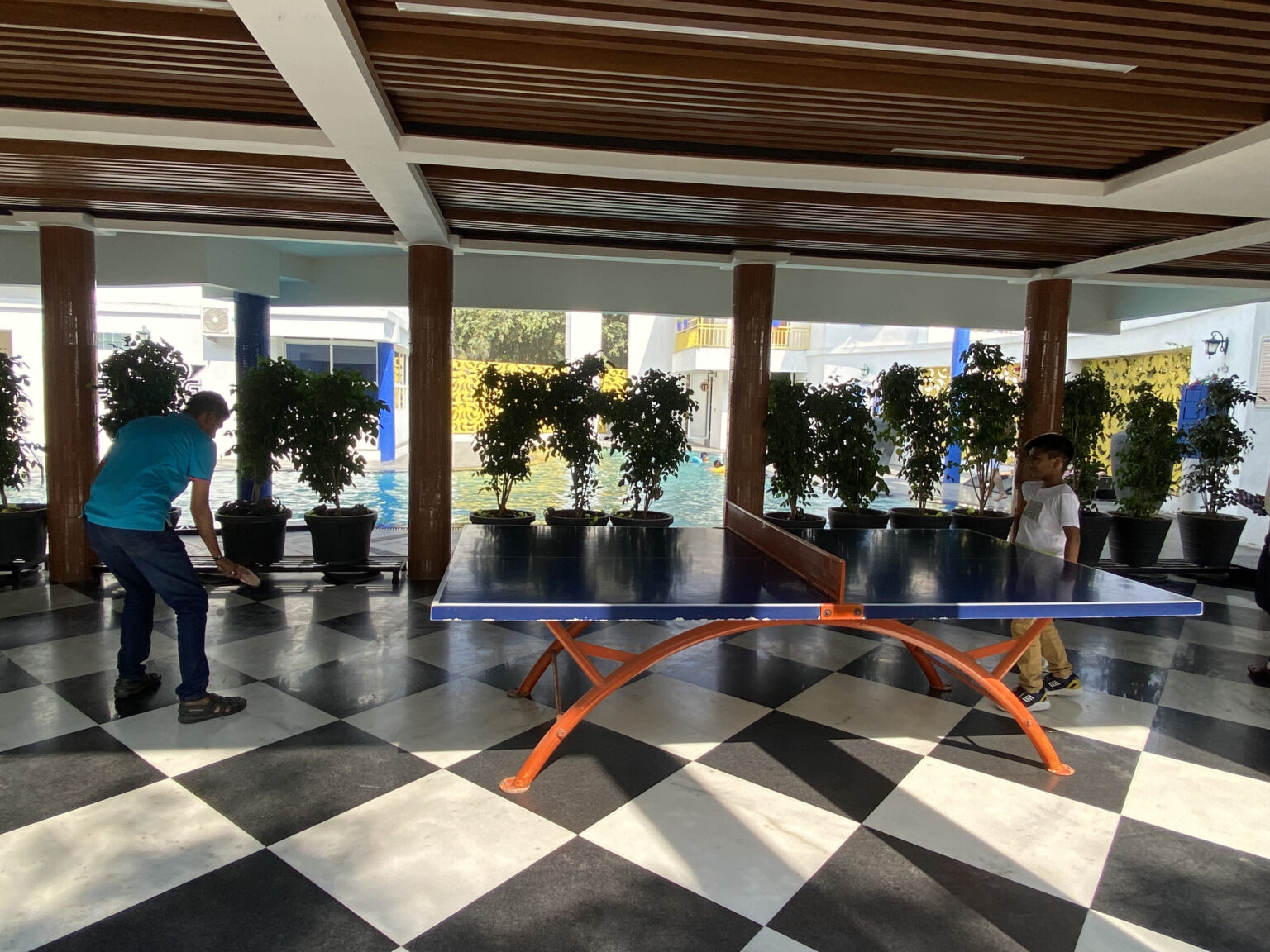 Roadies Rostel Resort Ahmedabad @1649 | Book Adventure Picnic